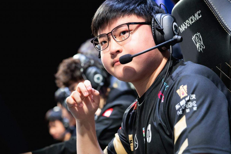 Uzi记录或很难超越！新赛季LPL历史击杀榜，Uzi独占鳌头|赛季|击杀|职业选手_新浪新闻