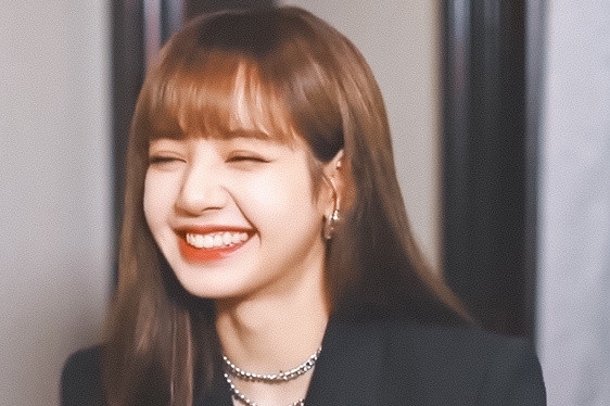 lisa回归预告播放量破500万，果然是女团顶流，看好这次的风格吗|女团|专辑|预告_新浪新闻