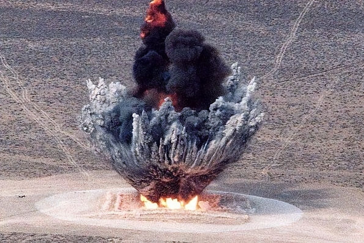 1998年印度宣布成功试爆氢弹！11年后科学家爆料：那只是一个哑弹|爆炸|巴基斯坦|印度_新浪新闻