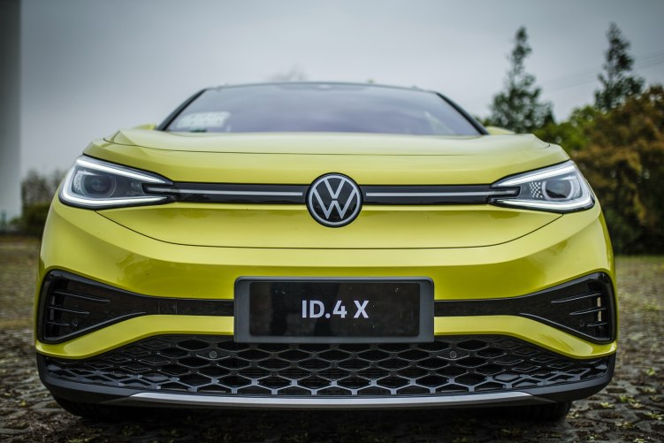 id4乘坐宽敞舒适，后备箱容积超1500L，比ID.4 CROZZ更家用-新浪汽车