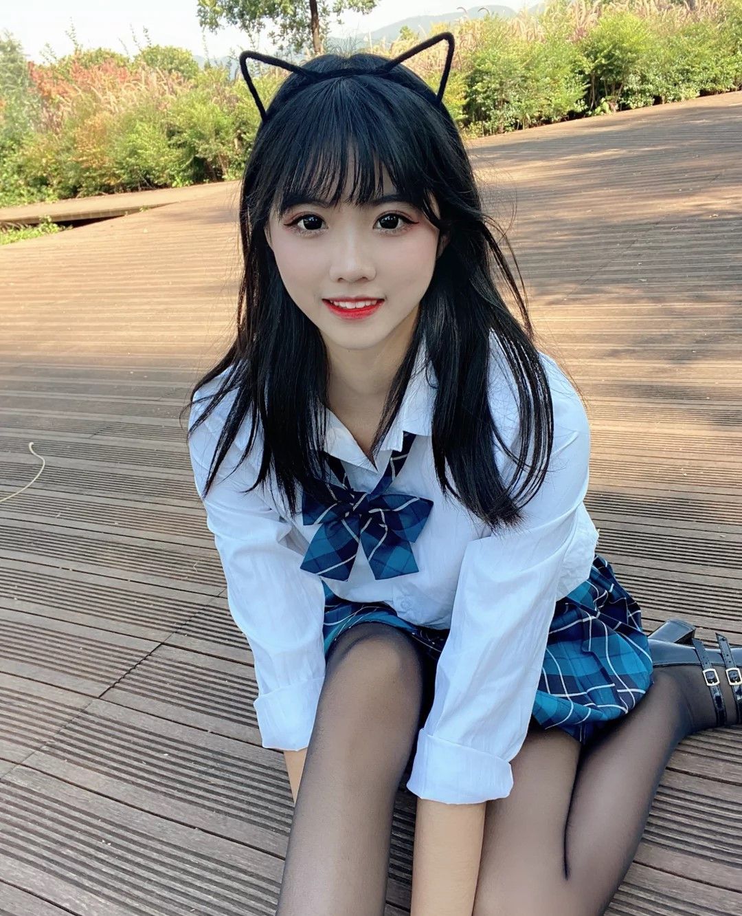 时尚穿搭：时尚的JK小姐姐穿搭