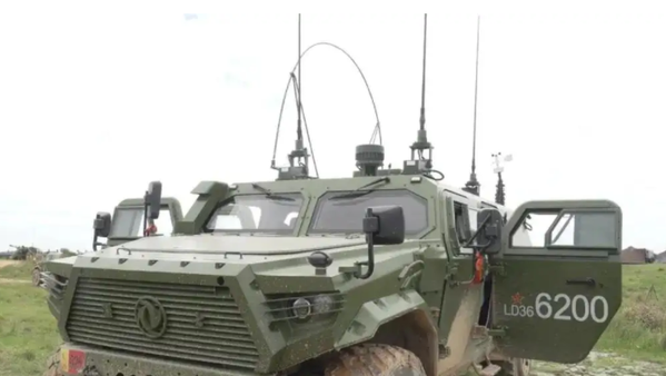 巴方引进的猛士车有多先进？三块大屏一台平板，战场感知能力拉满