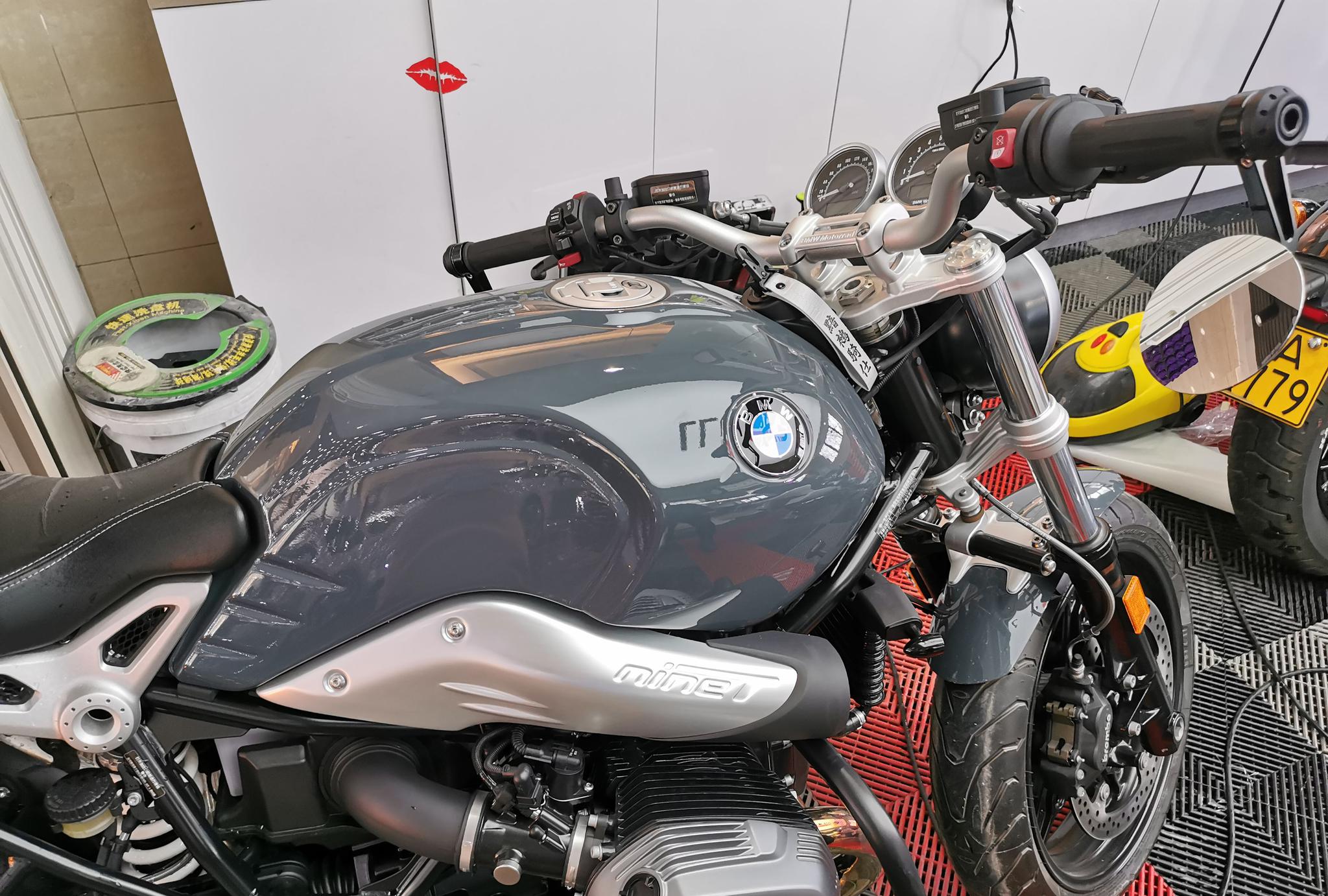 每个男人都想要1台BMW摩托 最便宜的拿铁12万拿下？