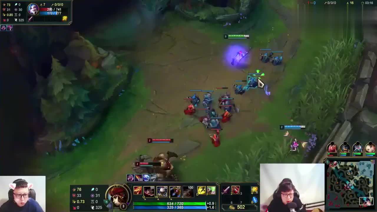 大鹌鹑LOL5级女警100血天秀3人被五人追秀四杀这是AD女警帅_新浪新闻