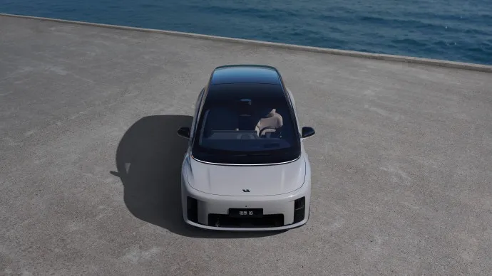 理想 i8、i6 上市倒计时，纯电「背水一战」已经打响|理想汽车|李想|交付量_新浪新闻