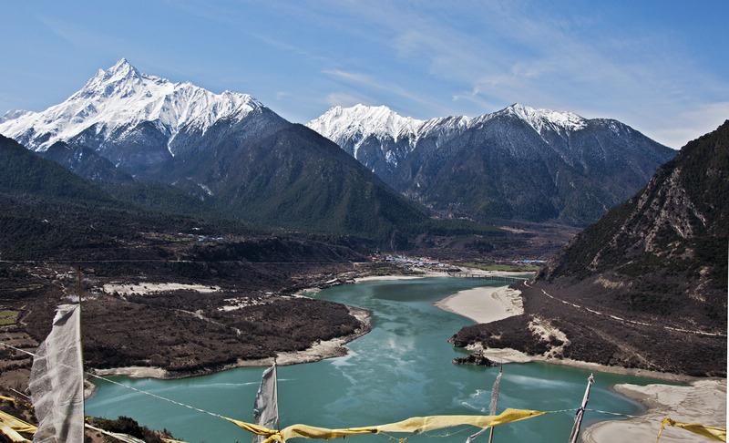 中国这条河流不在流入印度，实施藏水北调，印度人难过了__财经头条