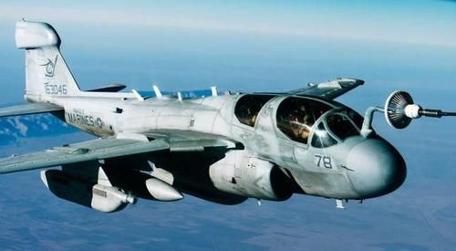 EA-6B“徘徊者”舰载电子战飞机