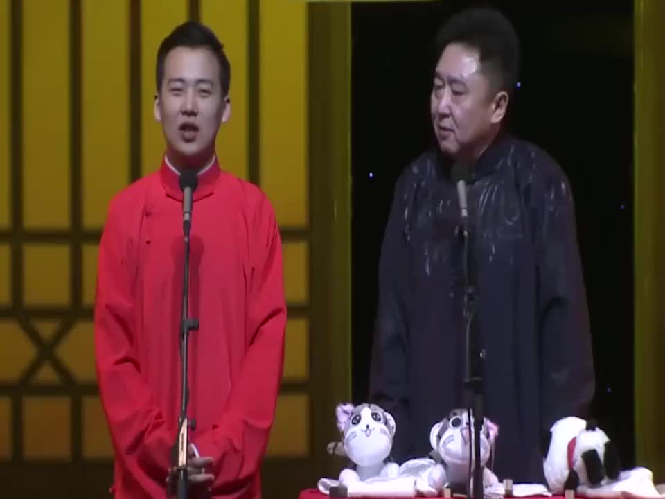郭麒麟向于谦诉苦，说郭德纲在家对他不好，谦哥的举动大林懵了！|于谦|郭麒麟|郭德纲_新浪新闻