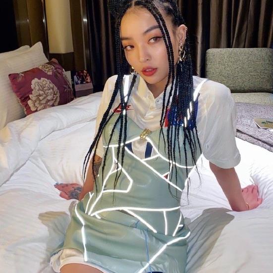 “嘻哈小精灵”VaVa，说唱风格太燃太炸，私服个性超出圈__财经头条