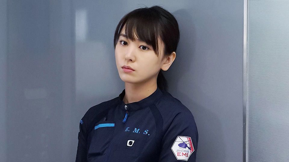 新垣结衣《Code Blue》剧照，拥有一双能融化一切的清澈透明眼睛