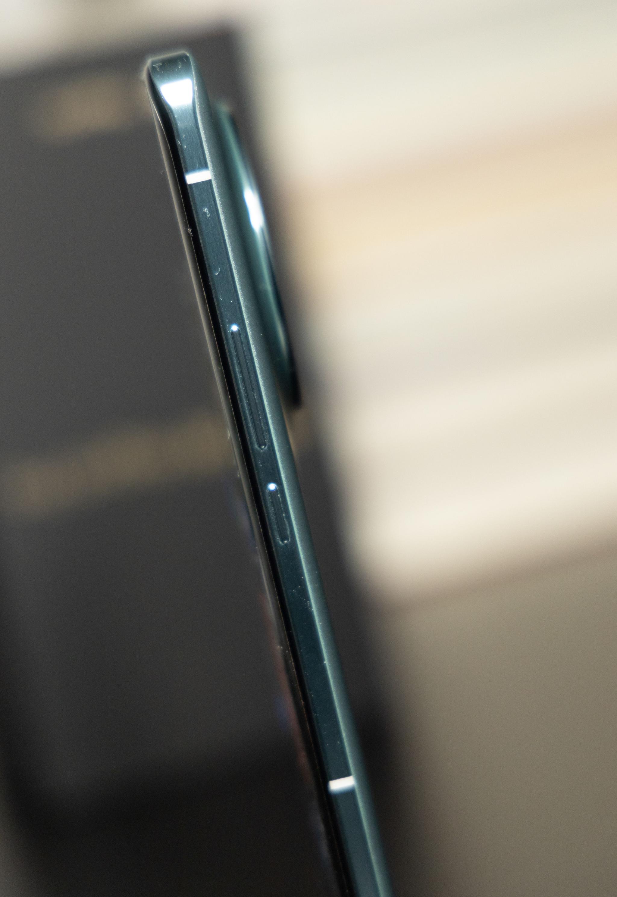 荣耀Magic 5 Pro零售版开箱：性能保守，拍照浓艳，性价比高|荣耀Magic|性能|光圈_新浪新闻