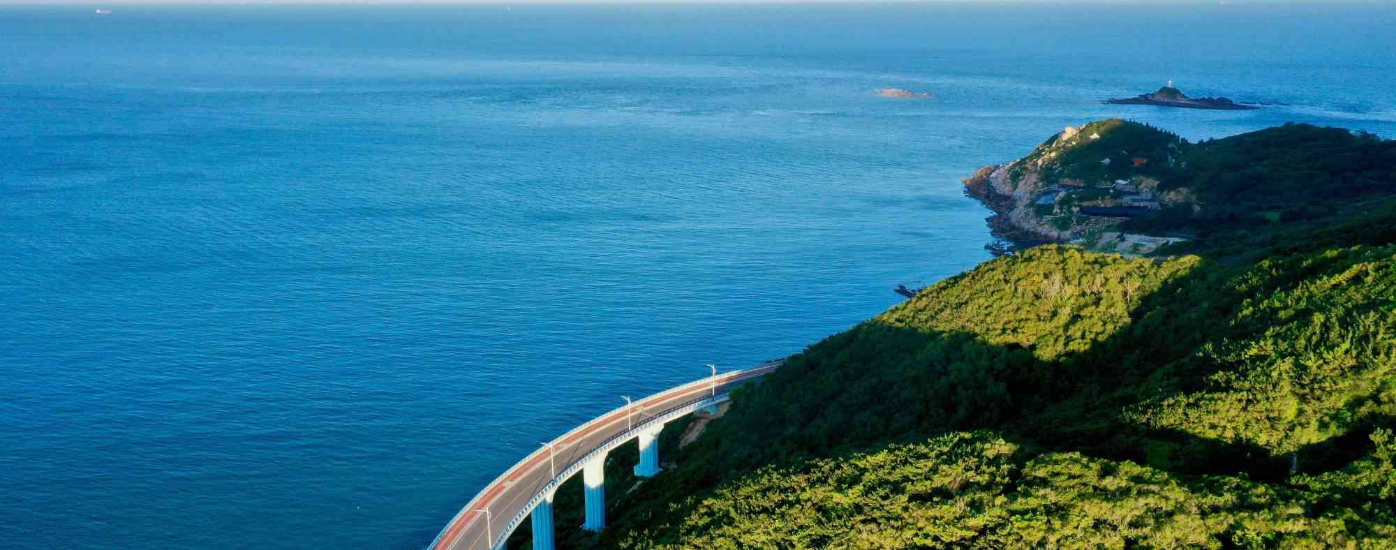 打卡福建第二大海岛，自驾最美环海公路，吃地道的东山小管鱿鱼__财经头条