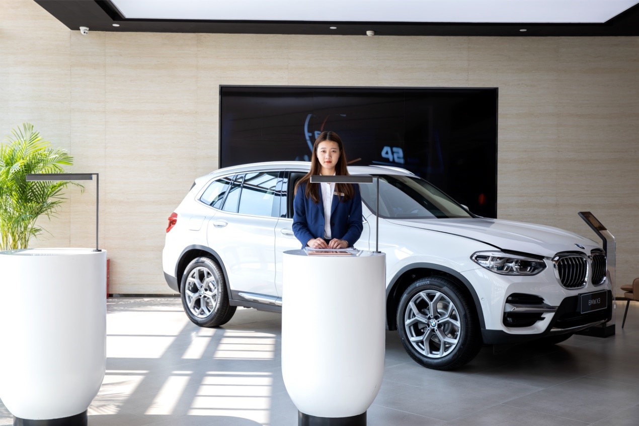 十年老店换新颜，郑德宝BMW领创中心开业运营-新浪汽车