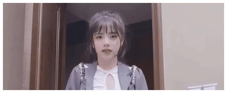 “麻豆头牌女神”潘甜甜被同学认出:靠三部视频轻松年入百万