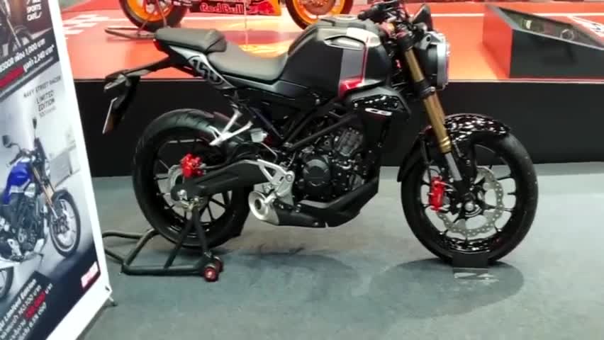 简直太棒了！新款本田CB150R，配备ABS小钢炮车型_新浪新闻