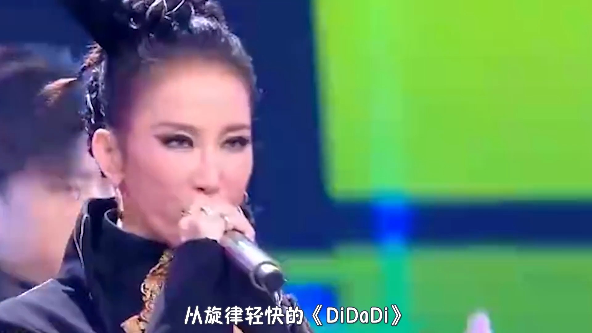 歌手李玟抑郁症轻生去世！再听她的这些成名曲，让人感到惋惜|经典歌曲_新浪新闻