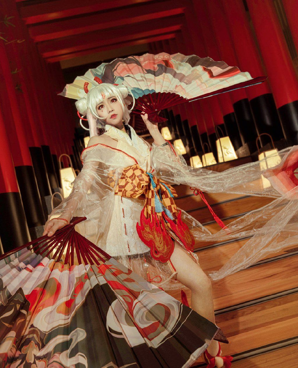 阴阳师不知火COS：花朵是否都为悦人眼目而生