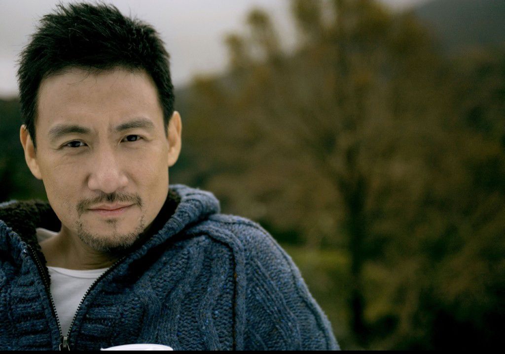 61岁张学友新片造型曝光！时隔6年重返影坛，网友：重出江湖了！__财经头条