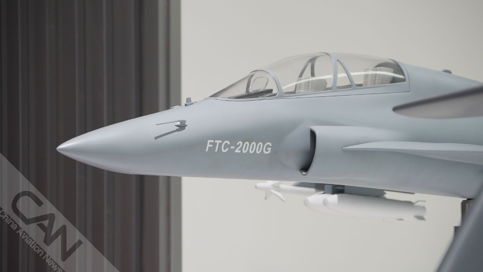 FTC-2000G亮相巴黎航展中国航空工业集团展台。|巴黎航展|展台|中国航空工业集团_新浪新闻