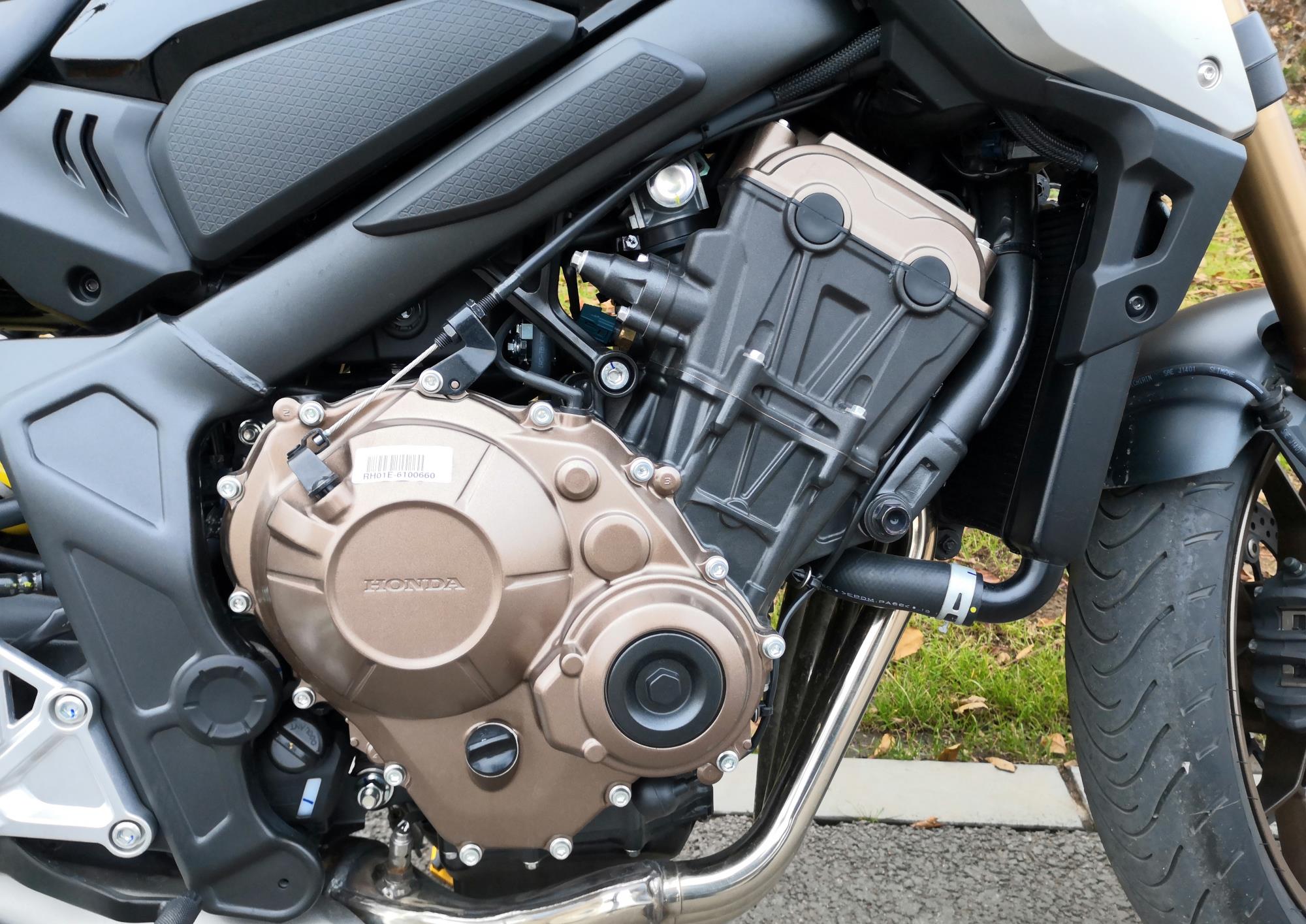 从试驾本田CB650R的感受来理解本田的中庸设计理念__财经头条