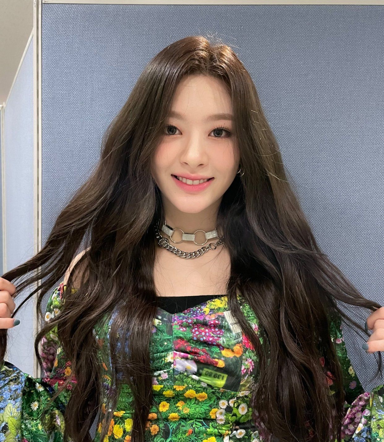 韩国新人女团STAYC，六人六色魅力满分