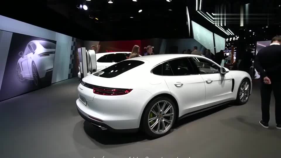 2020款保时捷帕拉梅拉E-Hybrid霸气亮相外观及内饰全方位展示_新浪新闻