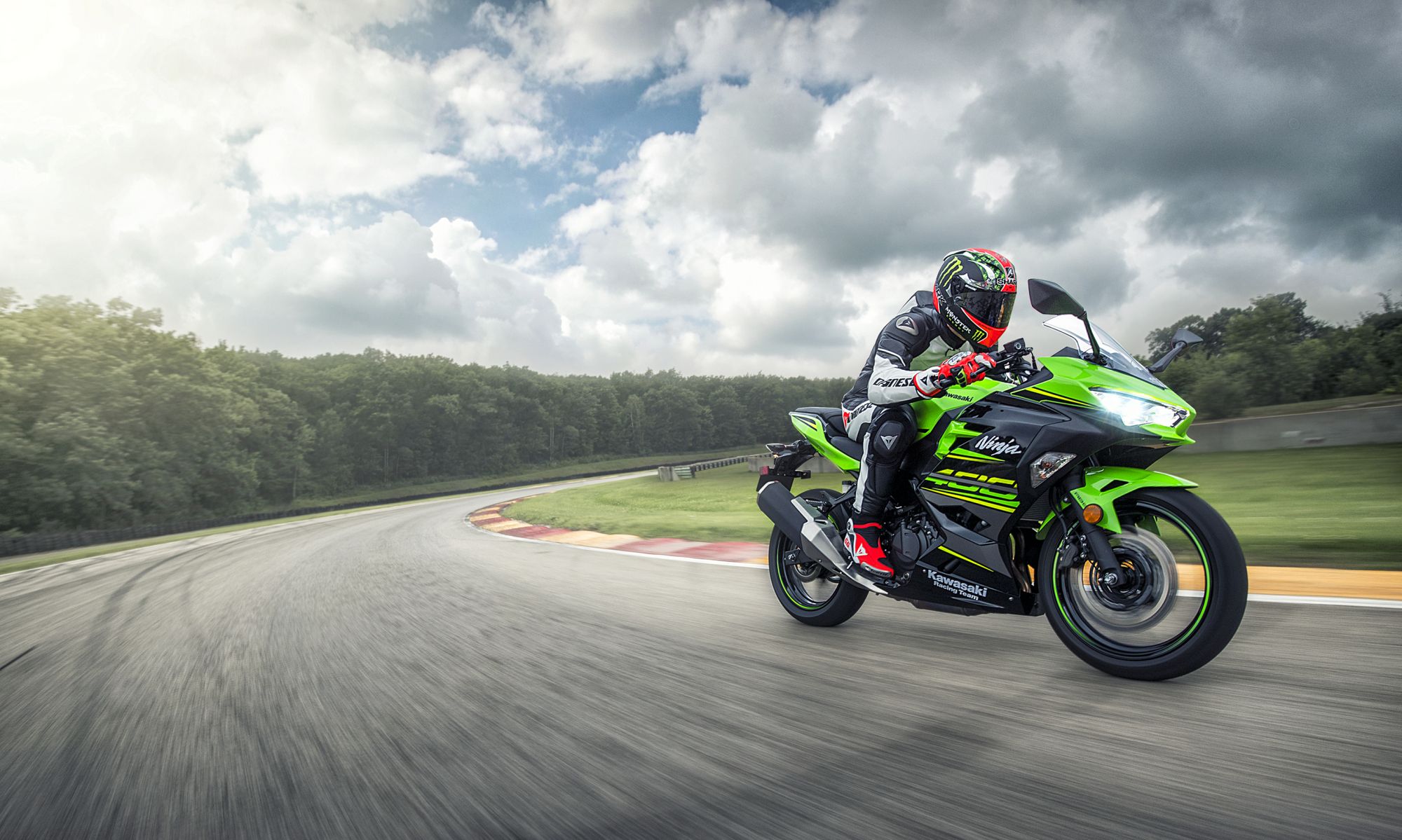 鉴赏Ninja 400高性能，易操控“性能之王”