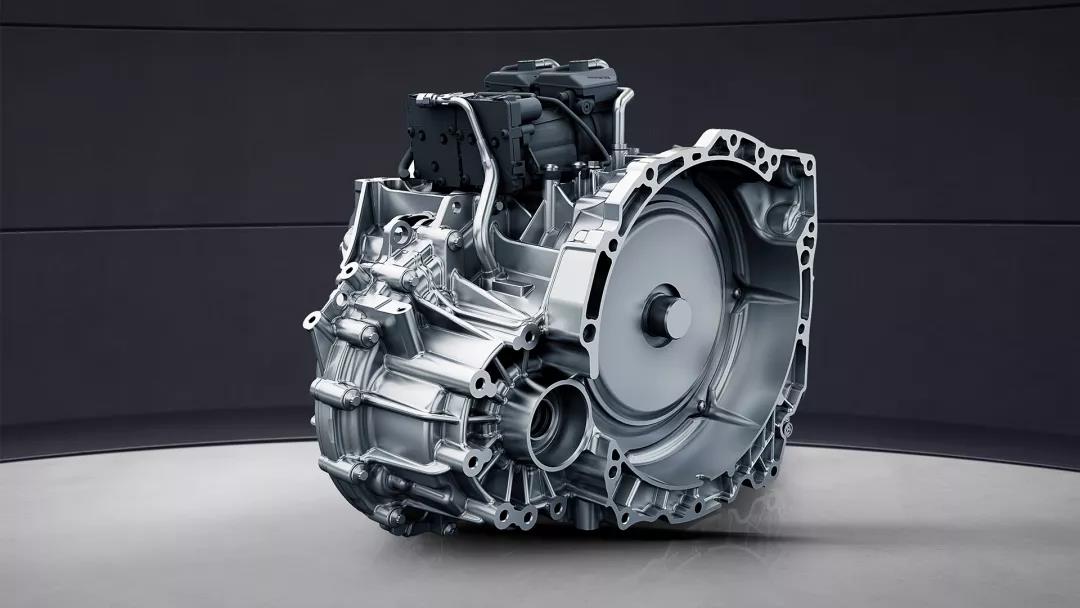 吉利第100万台1.8TD发动机、100万台7DCT变速器正式下线__财经头条