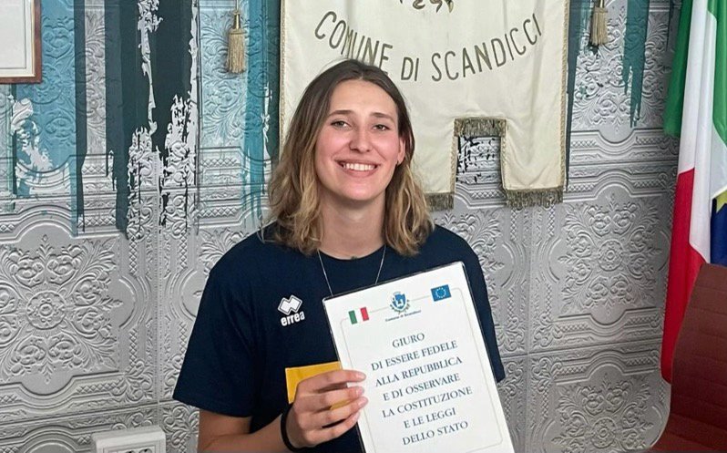 入籍手续完成，意大利添强援！奥运冠军加入巴西，成吉马良斯助手|意大利女排|杨昊|安特罗波娃_新浪新闻