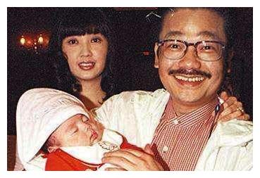 年轻时与张国荣恋爱，后嫁给负心汉黄玉郎，今独自带心智两岁儿子|汤镇业|倪诗蓓|黄玉郎_新浪新闻