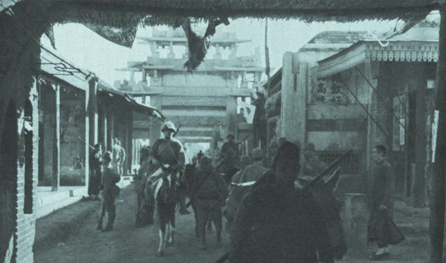 1937年日寇攻占河北两座县城，入城前竟先抓走400多名青年妇女__财经头条