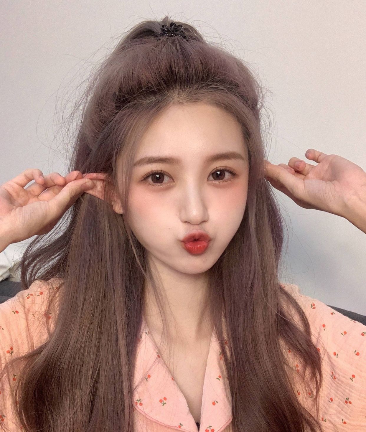 可爱气质美女：日常生活自拍写真