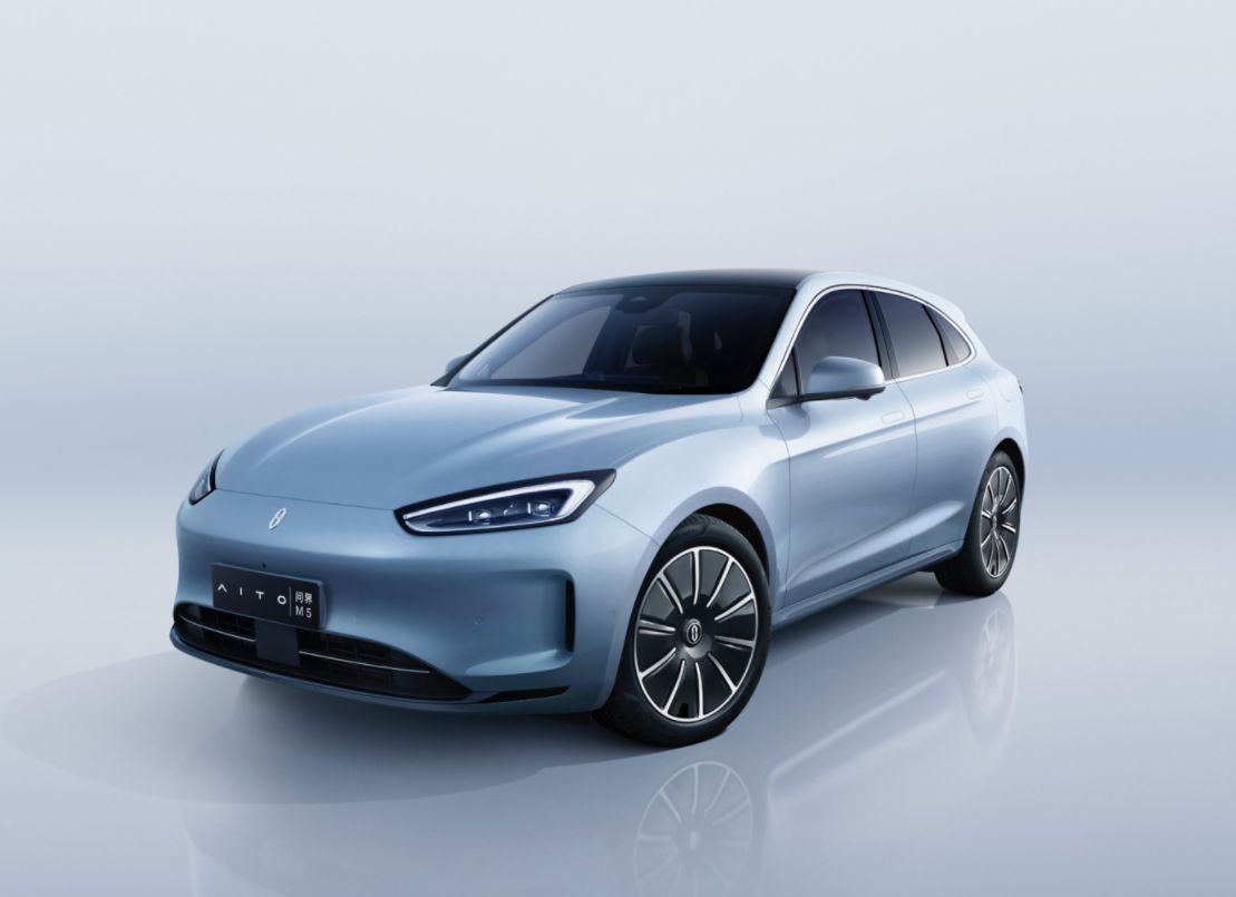 发布会全程Diss特斯拉！ 问界M5 EV订单破3万，余承东:感谢信赖__财经头条