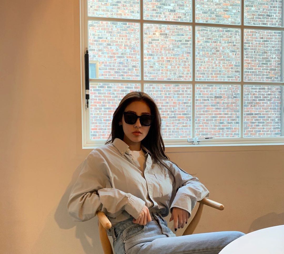 韩国网红模特jeon jisu小姐姐，拥有魔鬼身材，天使面孔