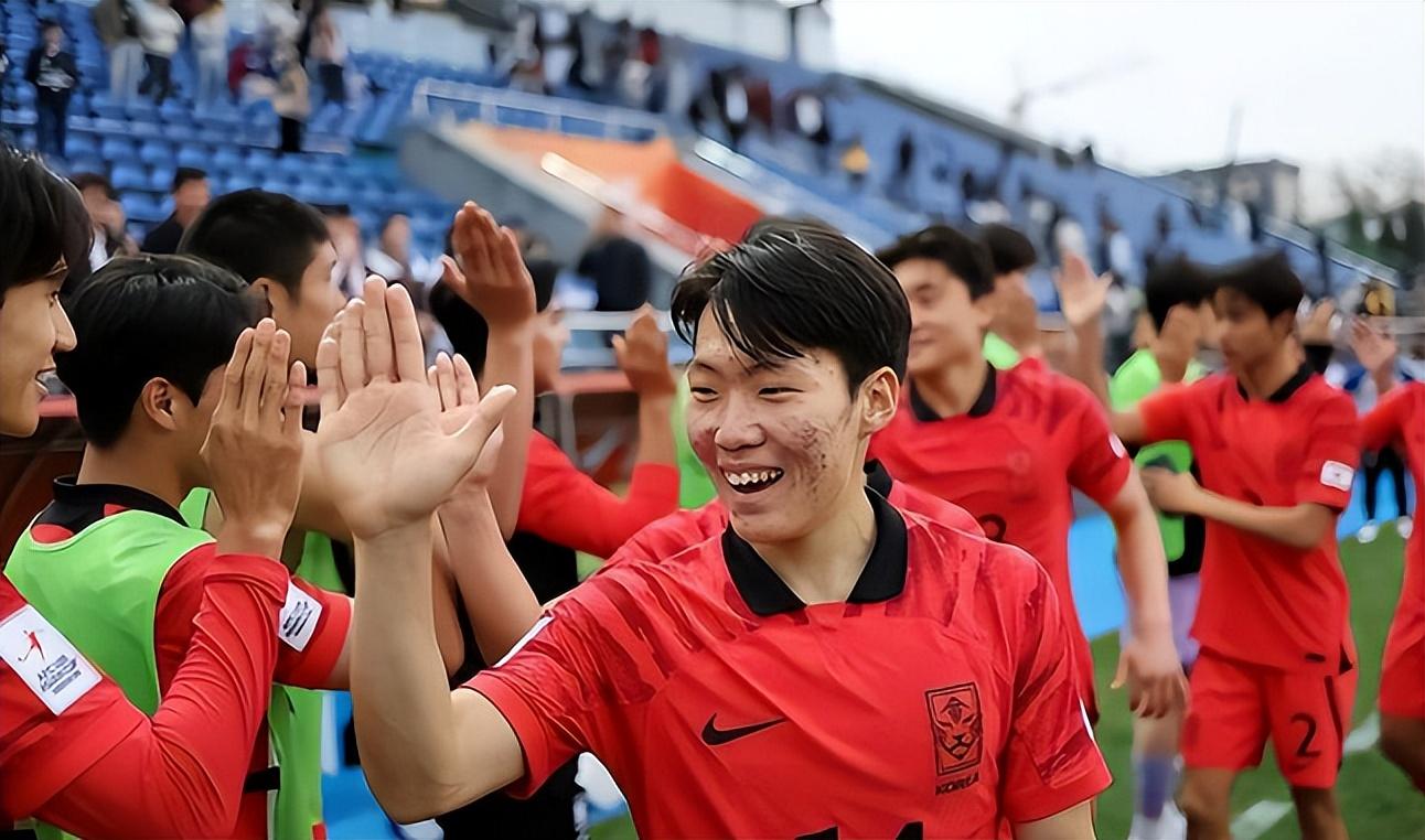 万众瞩目！U20国足决战韩国，力争奇迹：晋级四强+世青赛门票|世青赛|韩国队|国足_新浪新闻