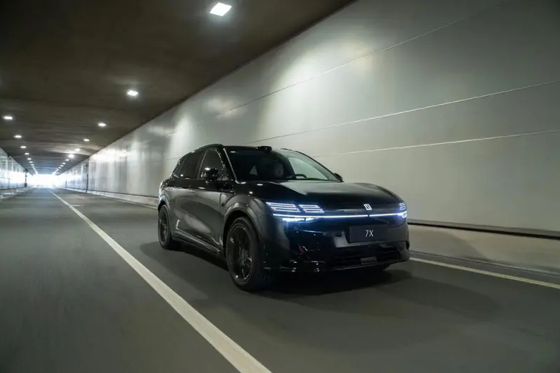 金九银十购车，极氪7X、蔚来ES6、智界R7谁能成为SUV最强王者？-新浪汽车