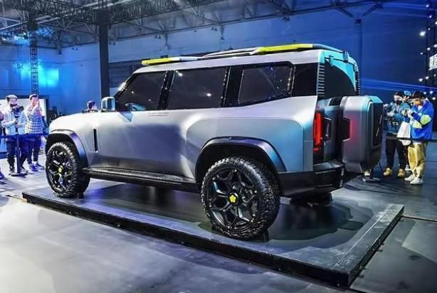 奇瑞捷途T-X正式上路！全系2.0T＋8AT＋三把锁__财经头条