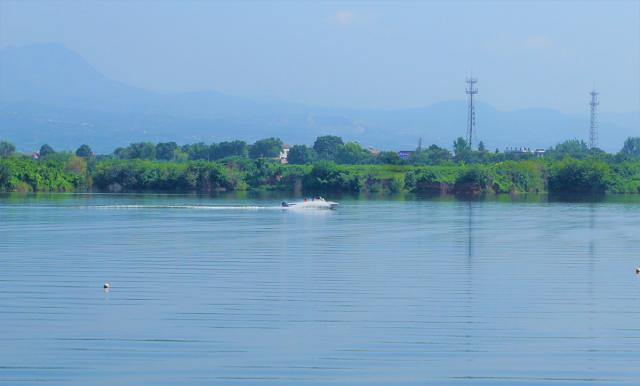 万亩湖泊，毗邻福银高速，大西安周末度假好地方，能垂钓划船采摘|江湾|礼泉|垂钓_新浪新闻