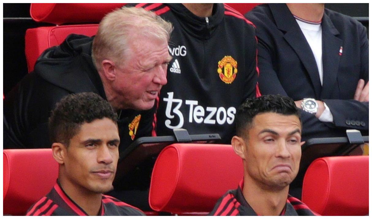 8名记谈曼联1-2：C罗必须上场！滕哈赫并非命中注定，无锋阵失败