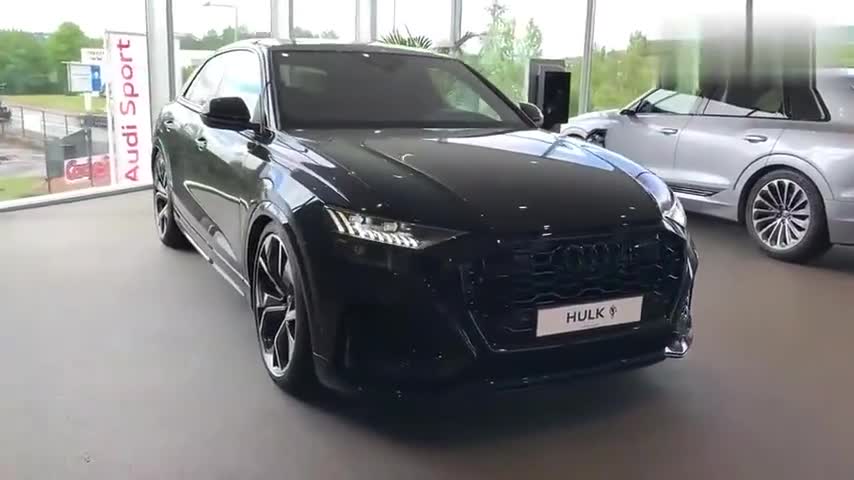 看看2020款奥迪RSQ8的高清展示，看到实车的那一瞬间就心动了|花边趣闻|中高级车|奥迪_新浪新闻