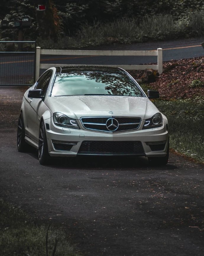 奔驰 W204 C63 Coupe AMG