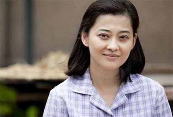 父母爱情：安杰的幸福不在于她多幸运，而是她懂得跟生活和解！