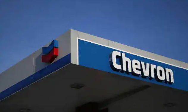 雪佛龙公司上涨了3.24%（5.28点），收于168.00__财经头条