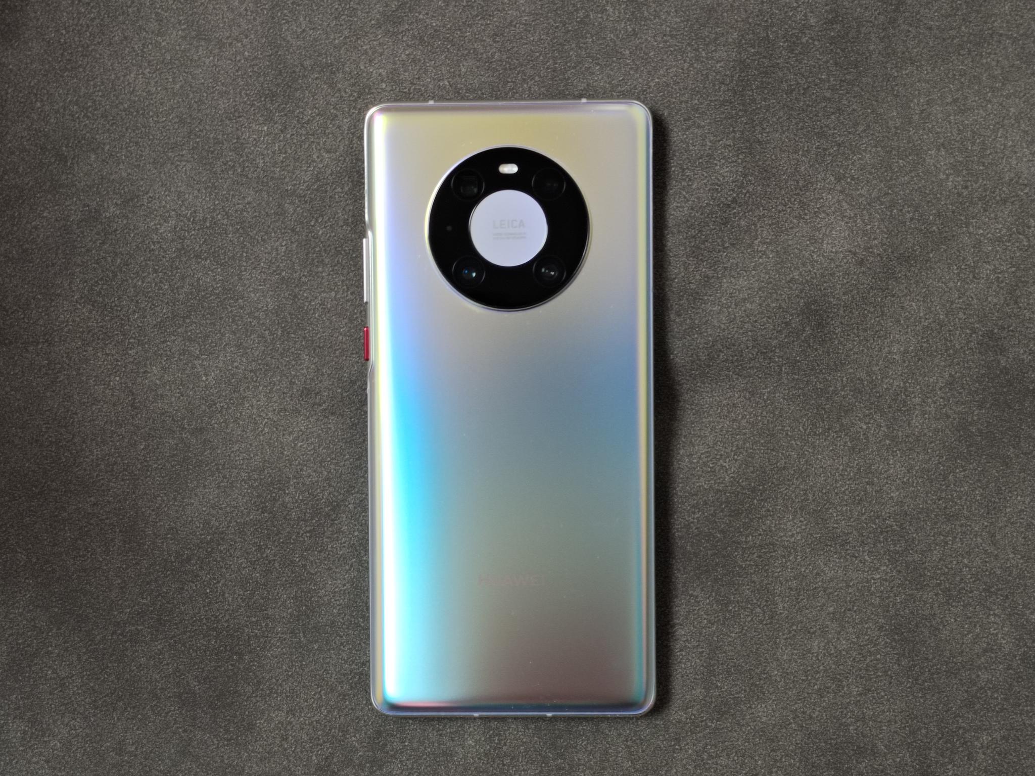 华为Mate40 Pro秘银色真机图赏：有一点点圆润，盘他！__财经头条