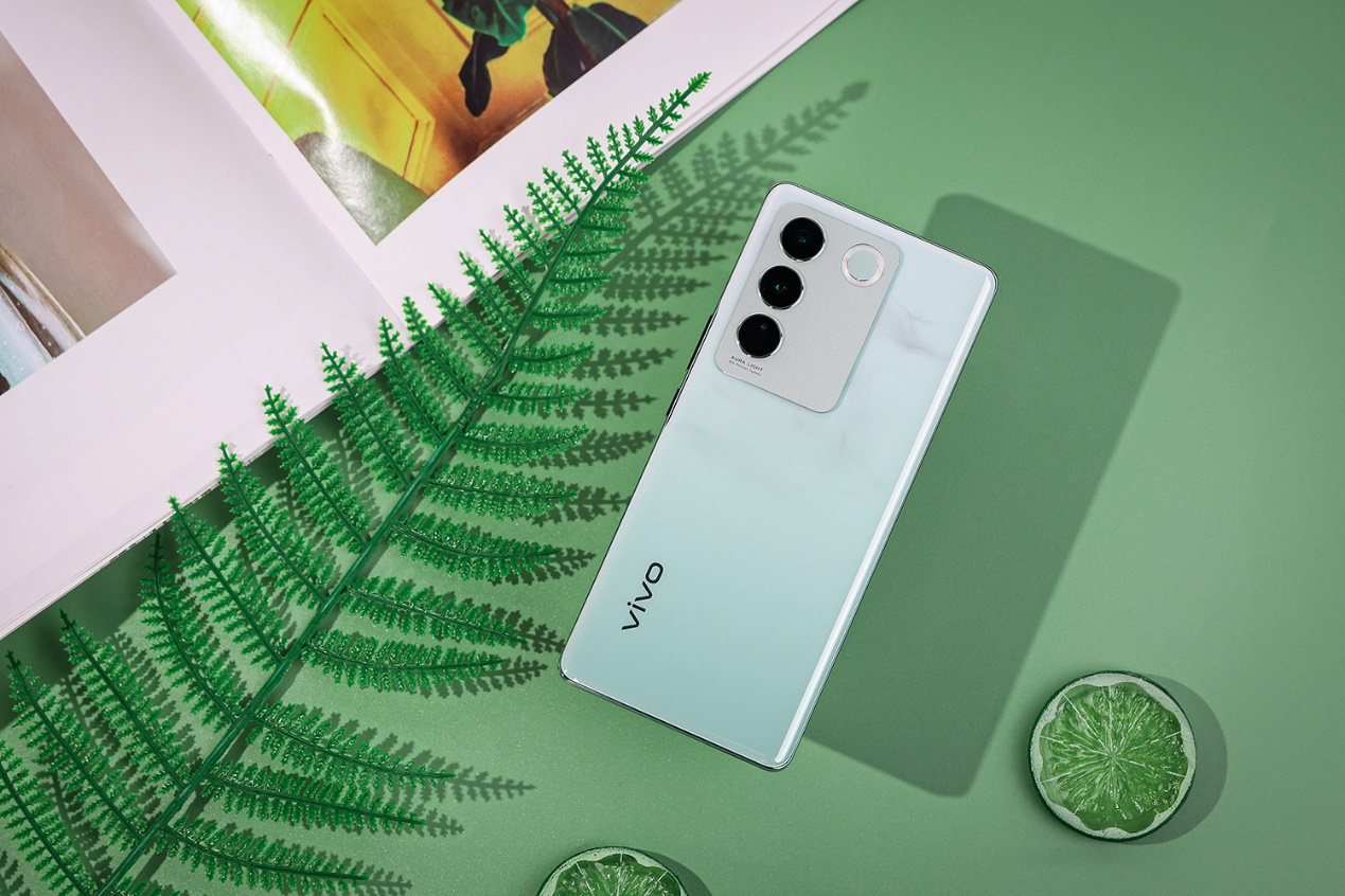 vivo S16外观图赏：玉质玻璃带来全新外观呈现