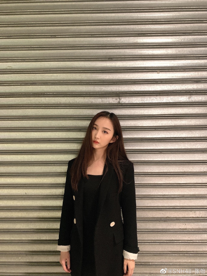 美少女snh48 张怡迷人写真美照很好看啊