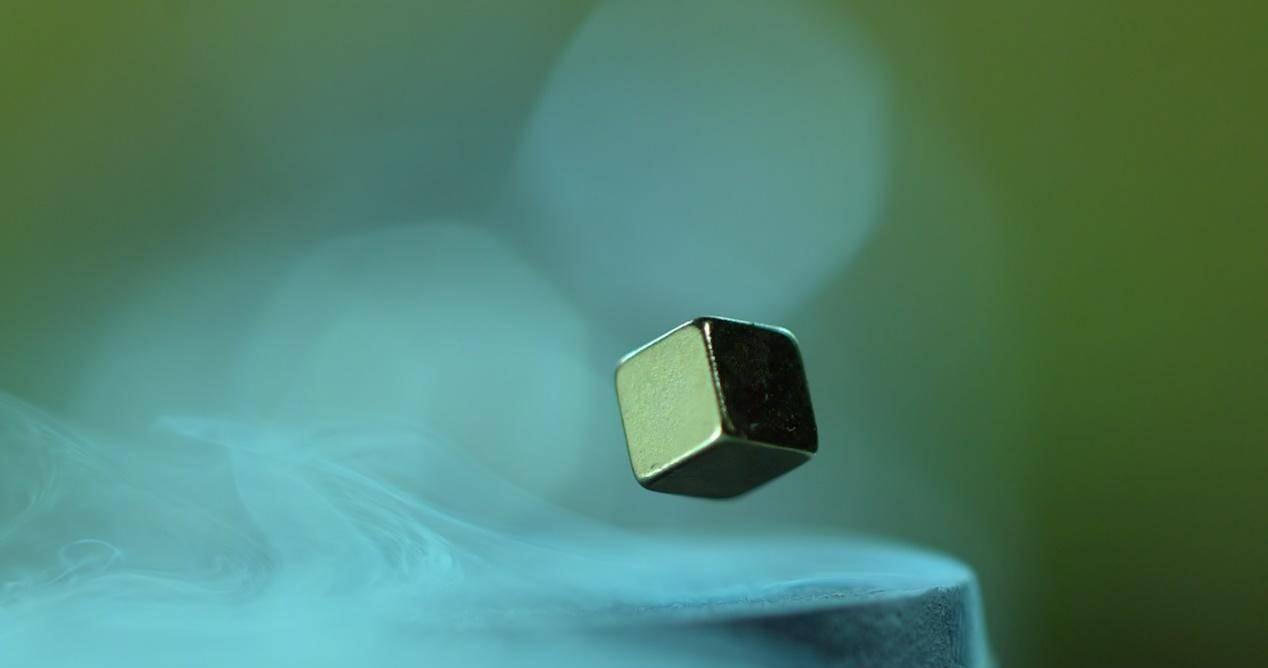 超导体可天然形成，太空陨石中的新发现__财经头条