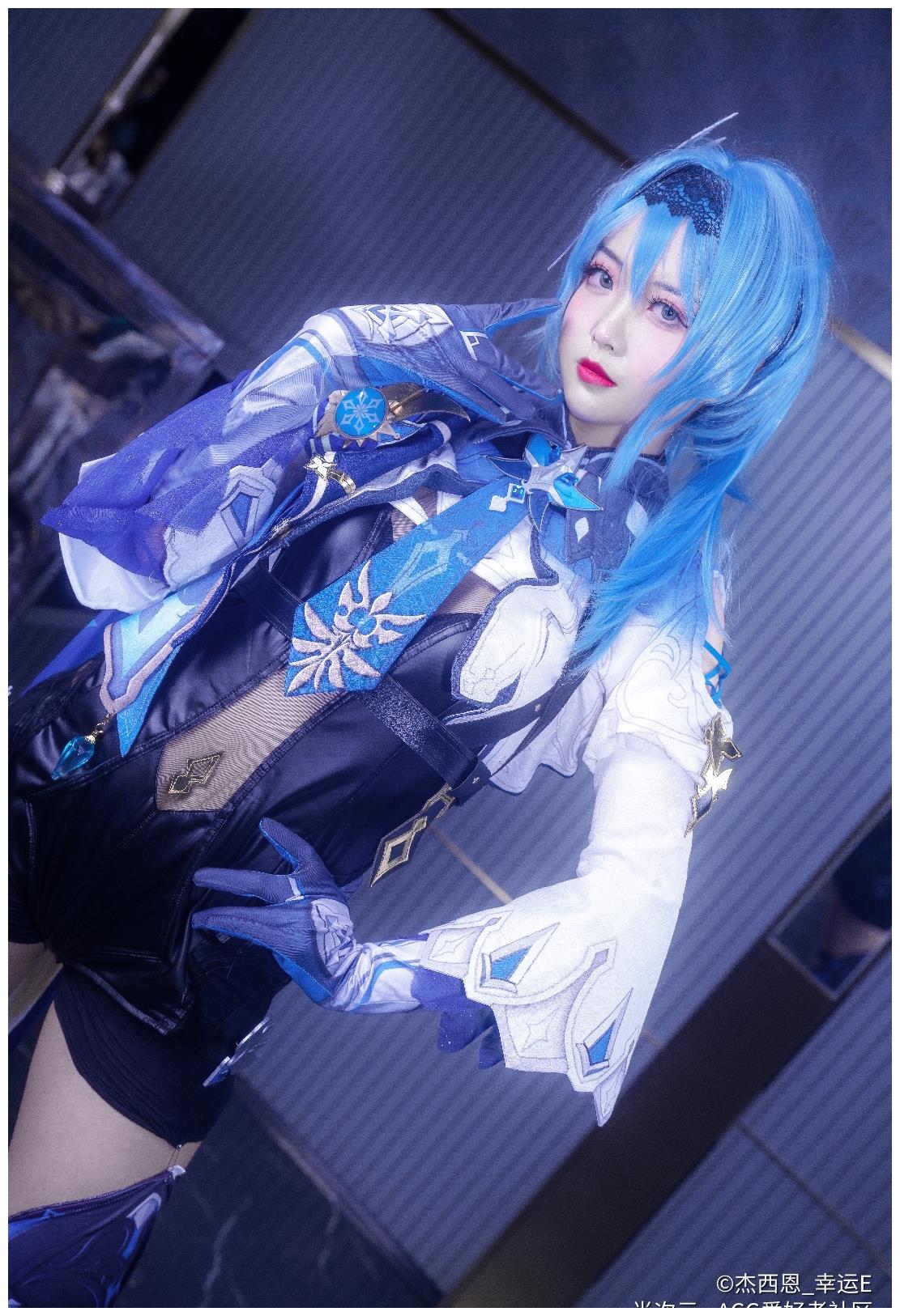 原神优菈cos漫展场照