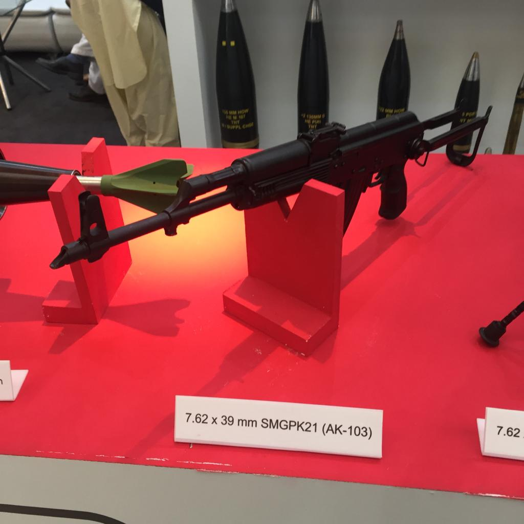 巴基斯坦BW20战斗步枪：有着AR15的外形，却长了一个HK的内心