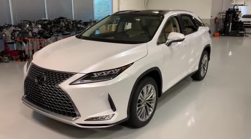 2020款雷克萨斯RX350，近距离了解外观和配置，我忘记了奥迪Q7！|汽车资讯|汽车视频|奥迪_新浪新闻